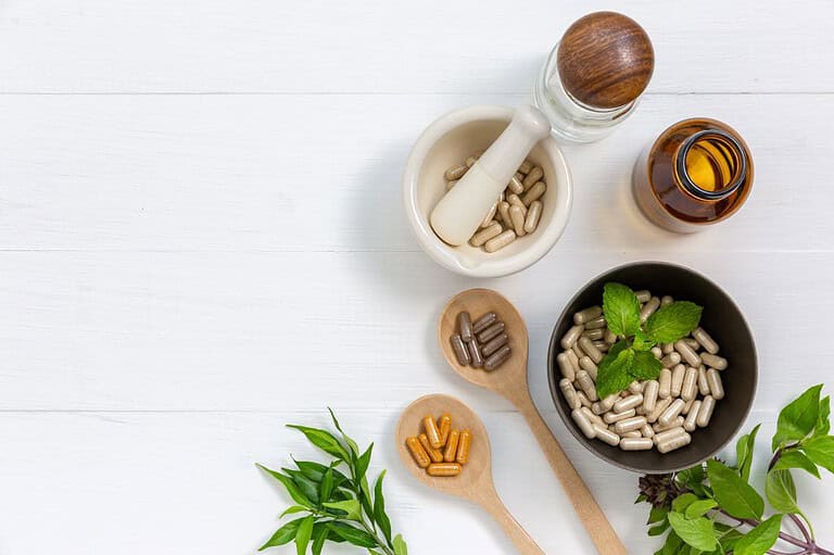 Branded Or Generic? Choosing Ingredients For Your Supplements